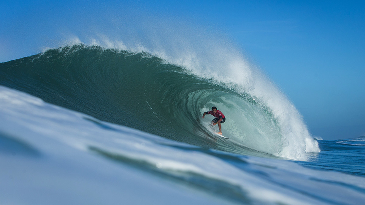 Julian Wilson Surfing
