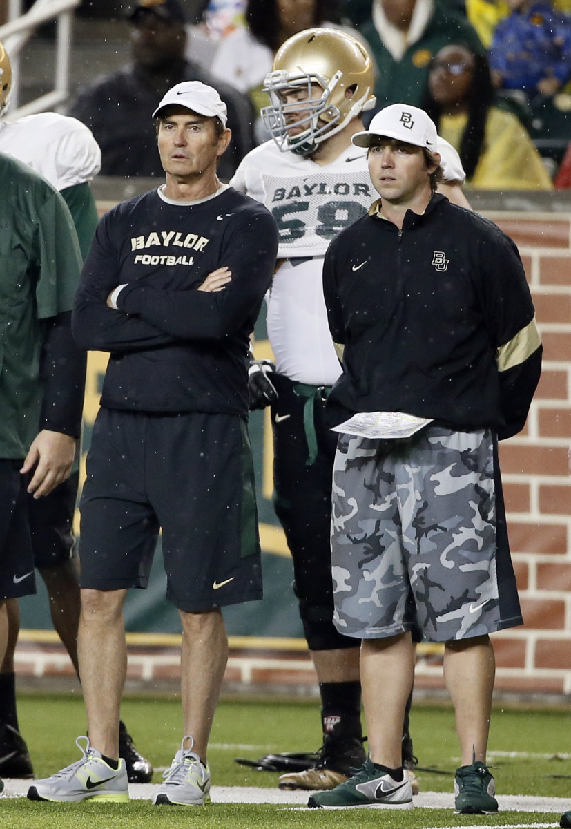 Baylor's Briles takes on tough mix of family and football - Sports ...