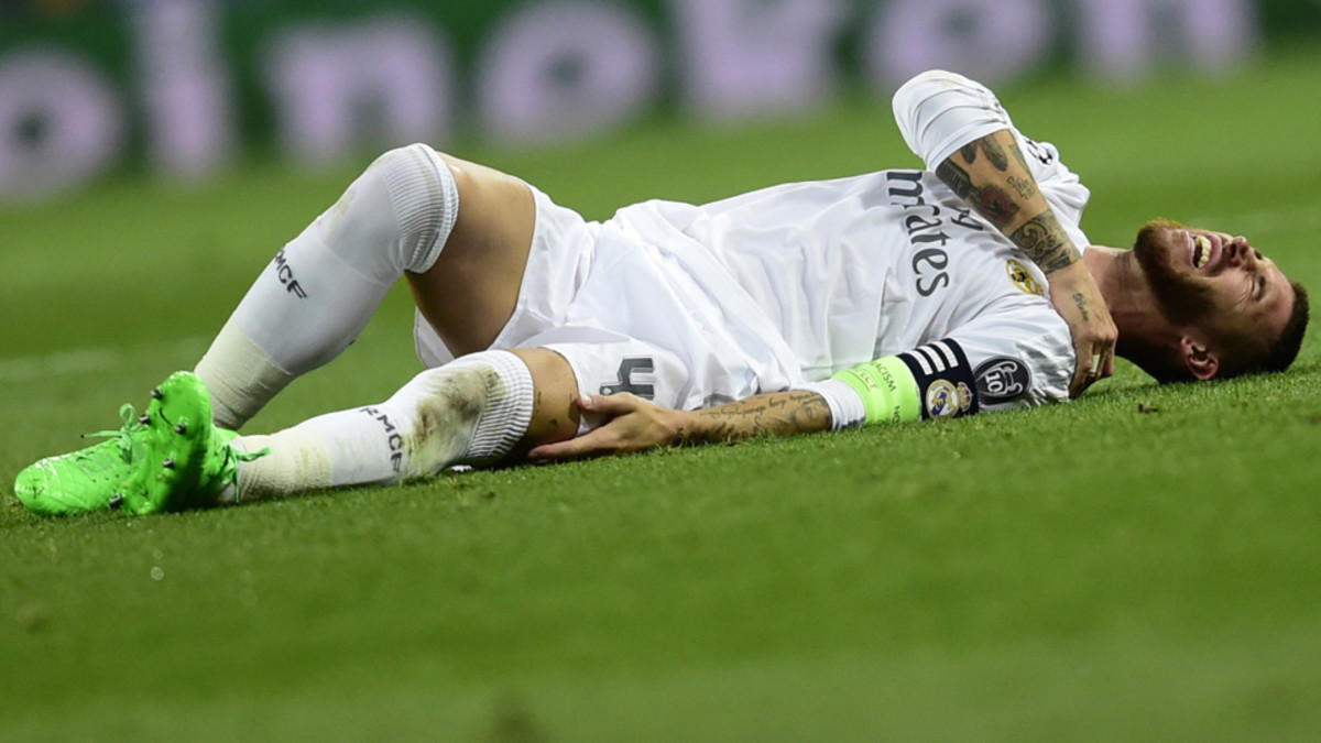 Real Madrid's Sergio Ramos diagnosed with dislocated shoulder - Sports ...