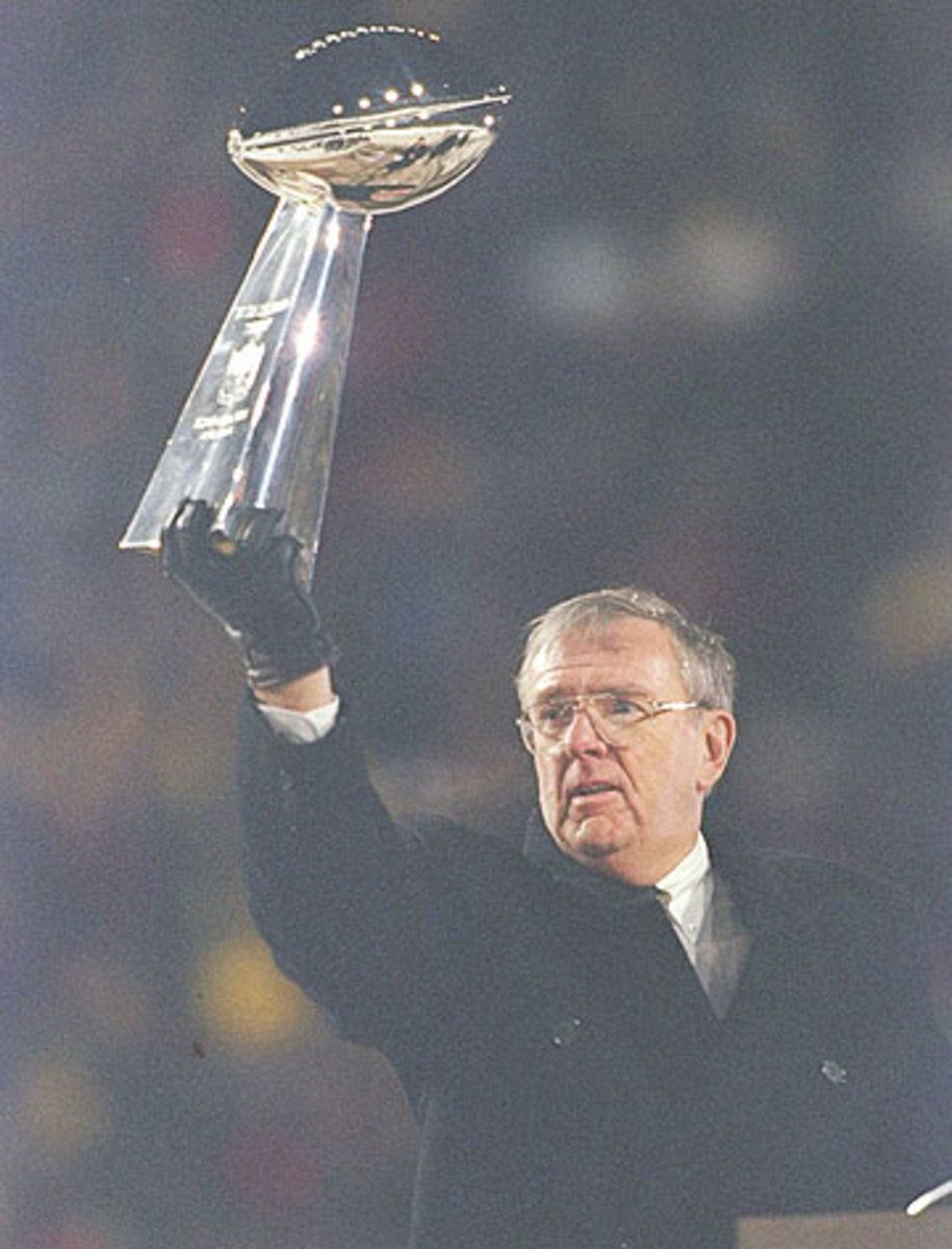 Bill Polian, Ron Wolf picked as Pro Football Hall of Fame finalists ...