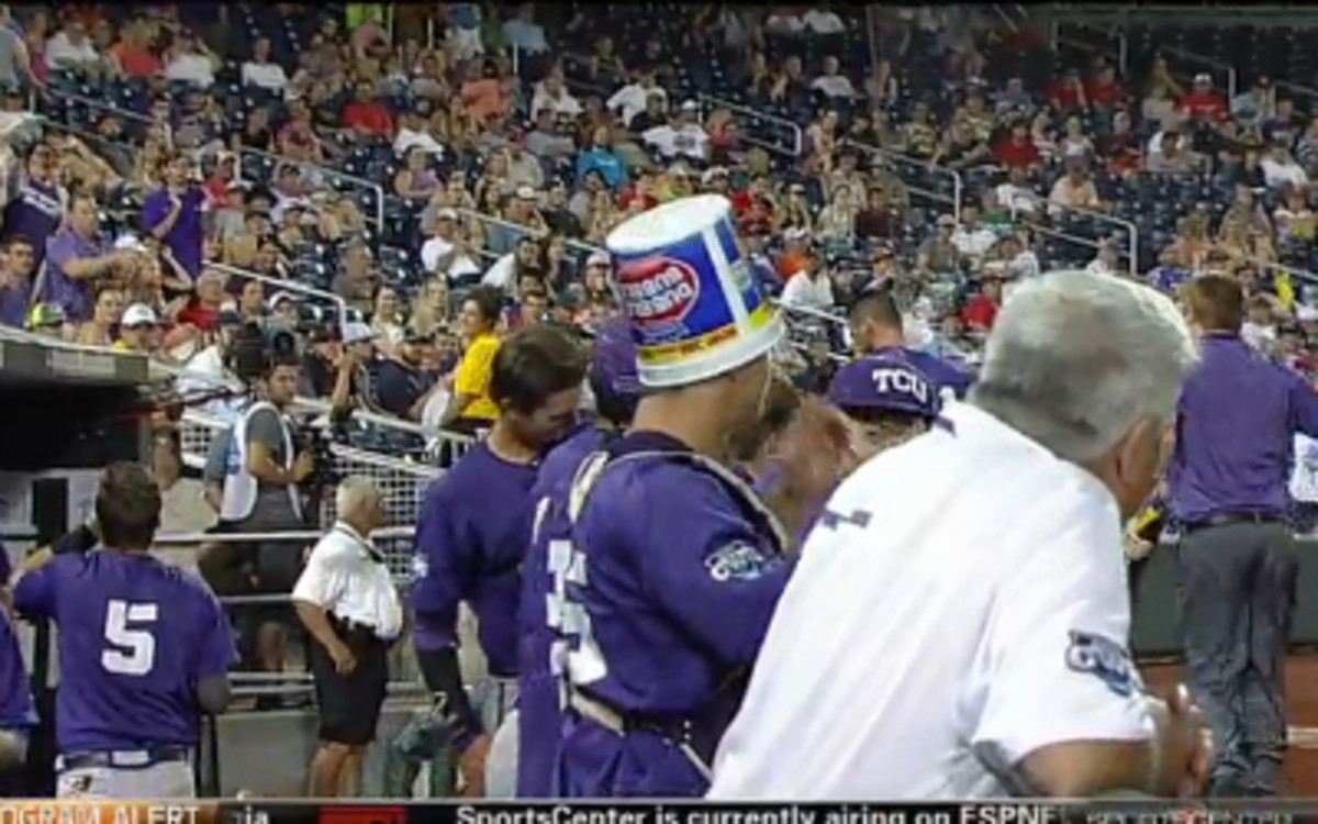 TCU's Baseball Team Got Weird During Its 15-inning Game Against ...