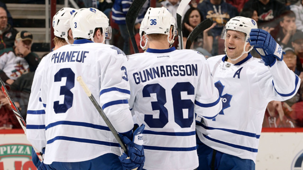 Maple Leafs win fifth in a row, drop Coyotes, 4-2 - Sports Illustrated