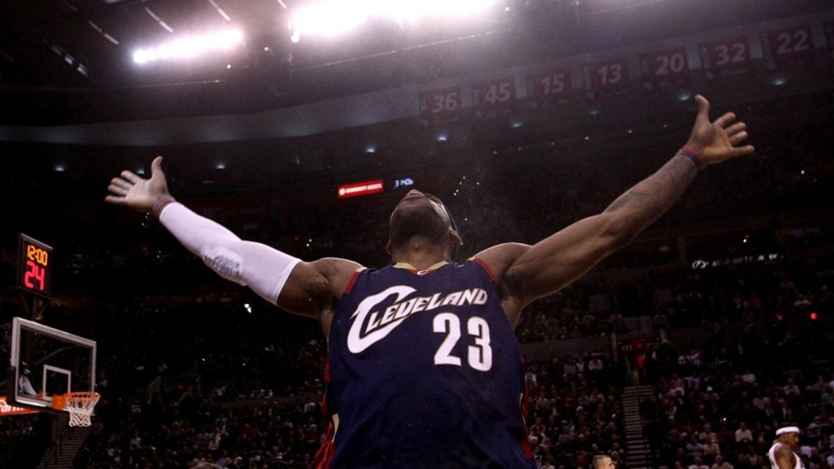 LeBron James' homecoming essay is recited by Cleveland Cavaliers fans ...