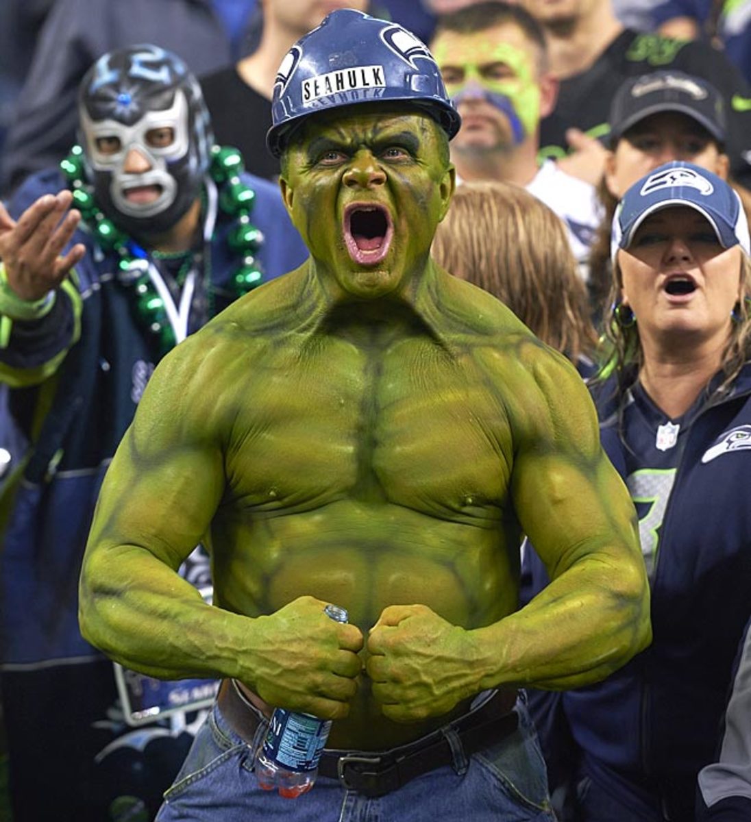 Fan Showdown: Broncos vs. Seahawks - Sports Illustrated