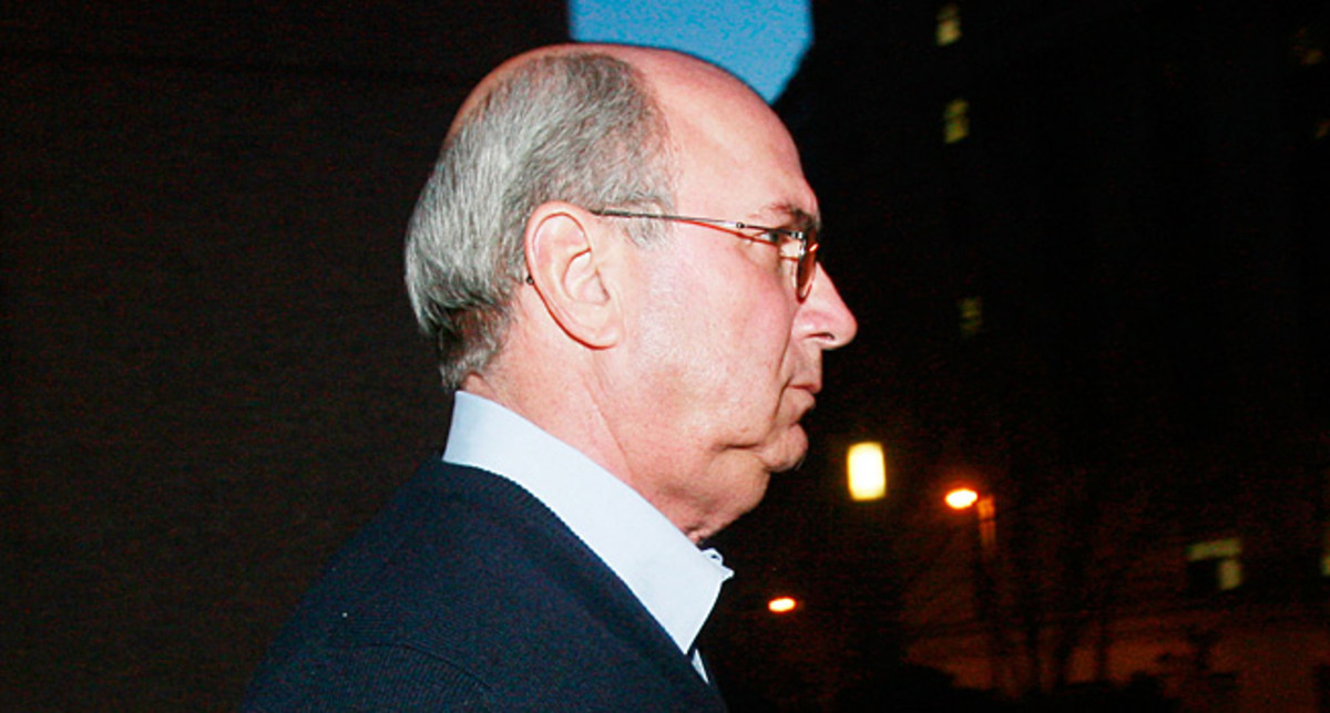 Ex-part owner of New York Islanders pleads guilty to fraud - Sports ...