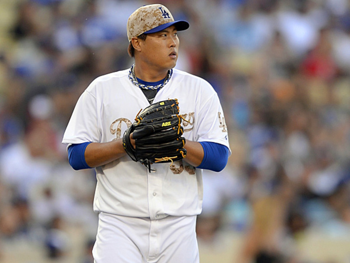 Hyun-Jin Ryu perfect through seven innings day after Josh Beckett's no ...