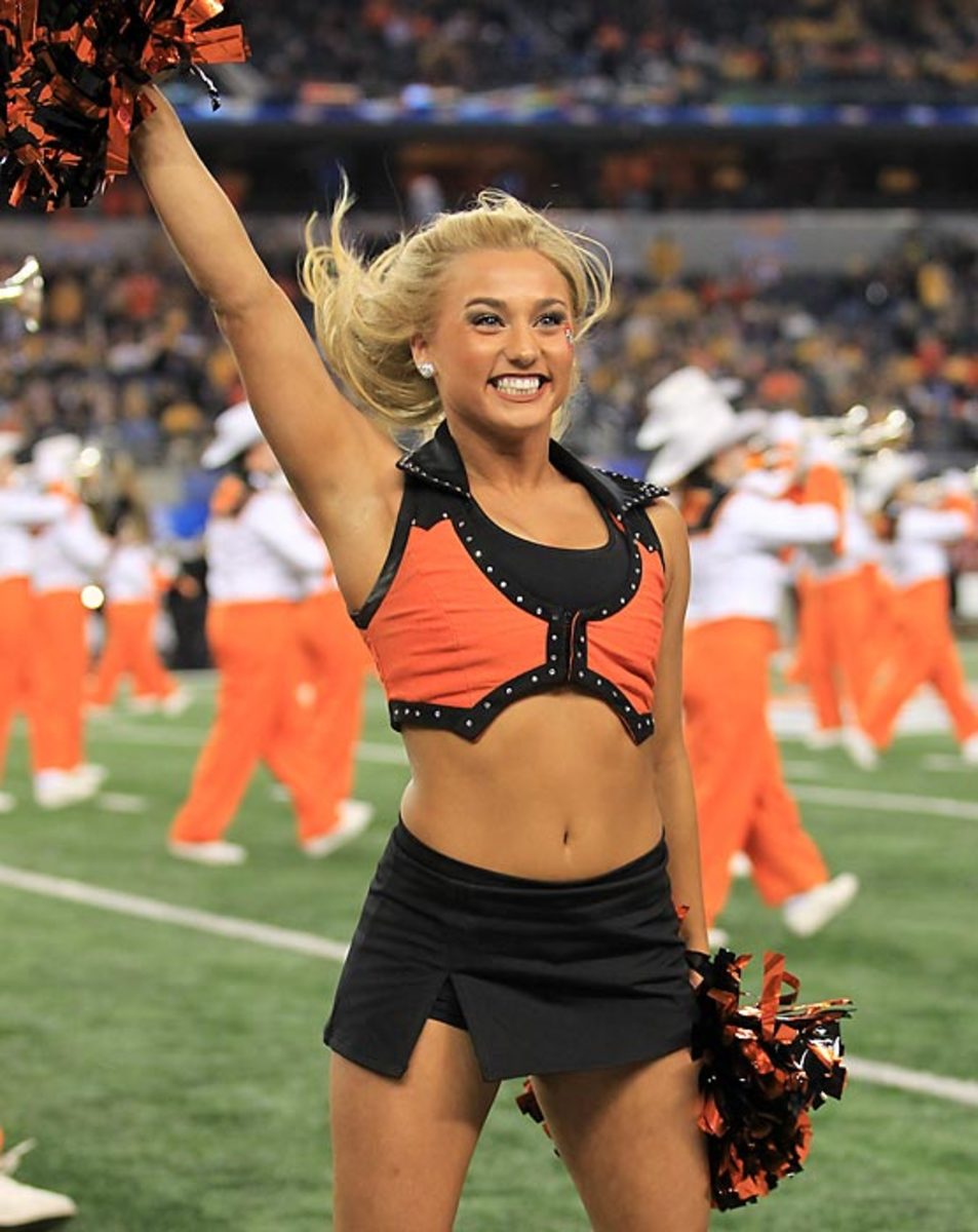 Cheerleader of the Week - Sports Illustrated
