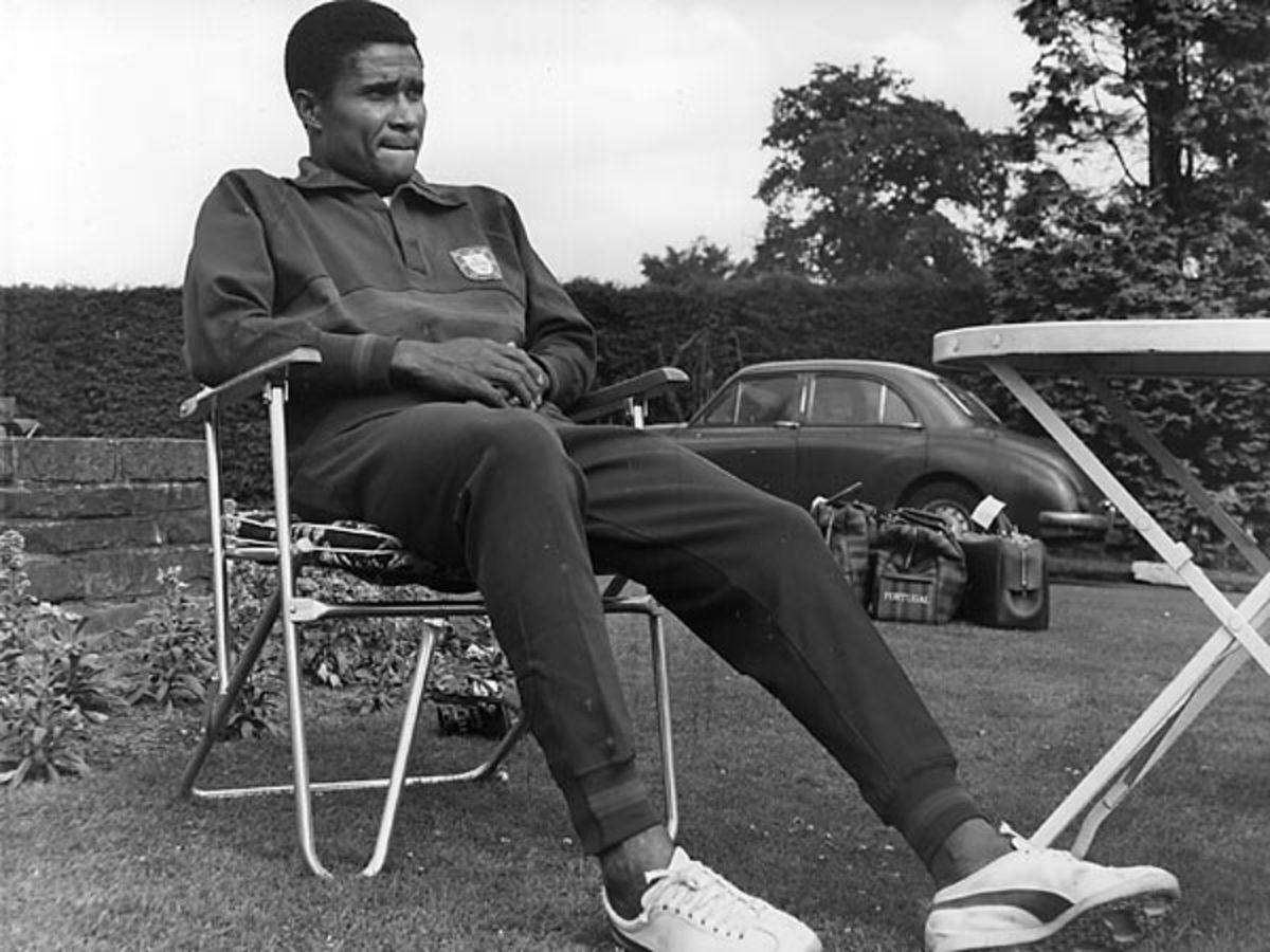 Farewell, Black Panther: Eusebio's glittering career in video, pictures ...
