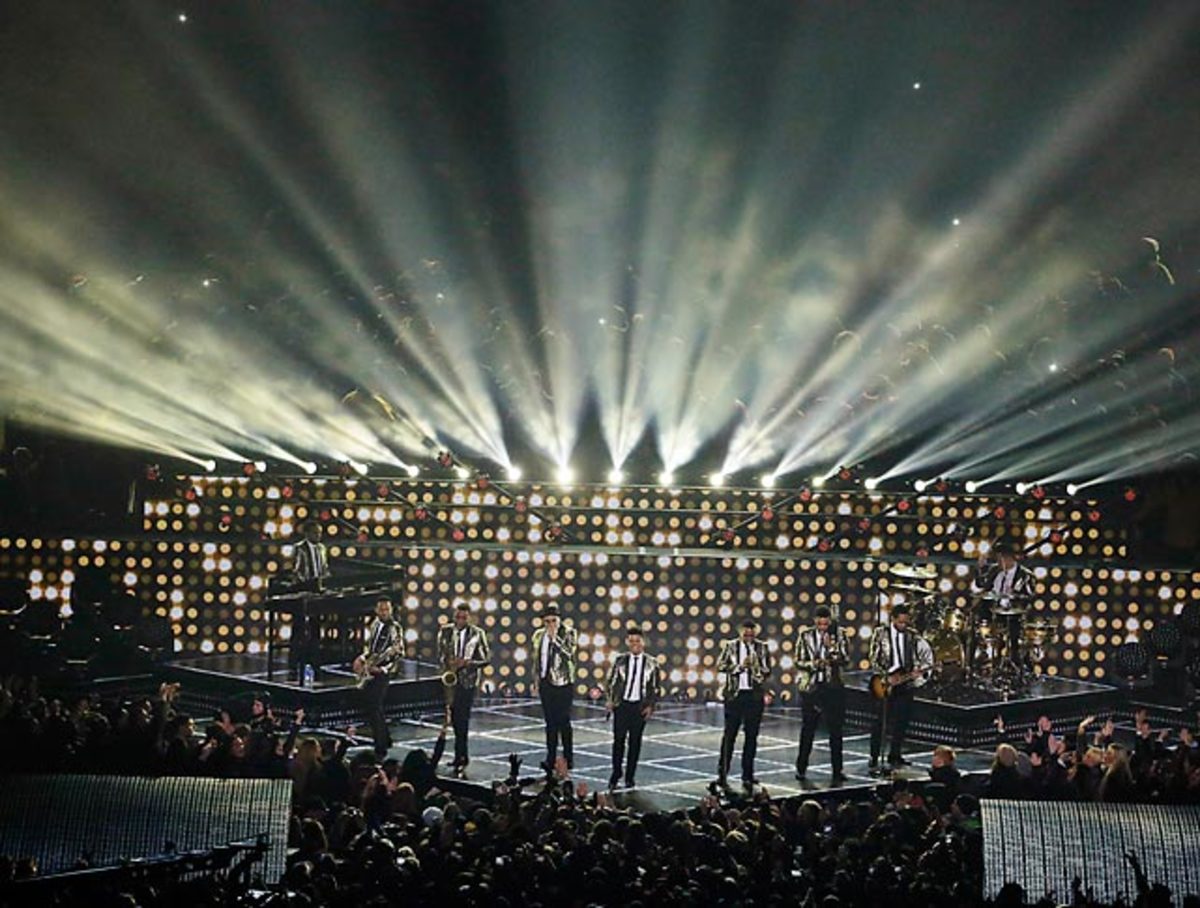 Super Bowl XLVIII Halftime Show - Sports Illustrated