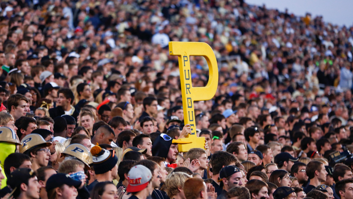 Purdue helmets to feature pictures of people Motion P logo - Sports ...