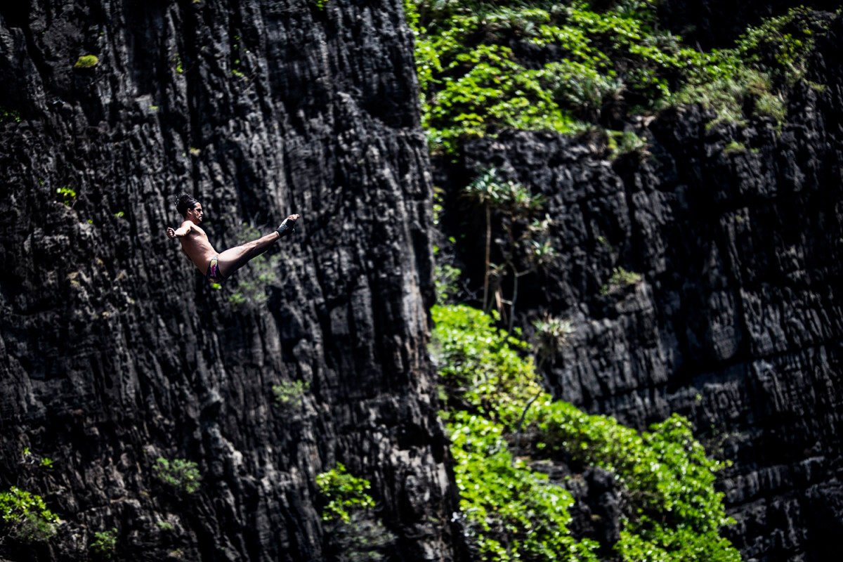 Free Falling: The Cliff Diving World Series - Sports Illustrated