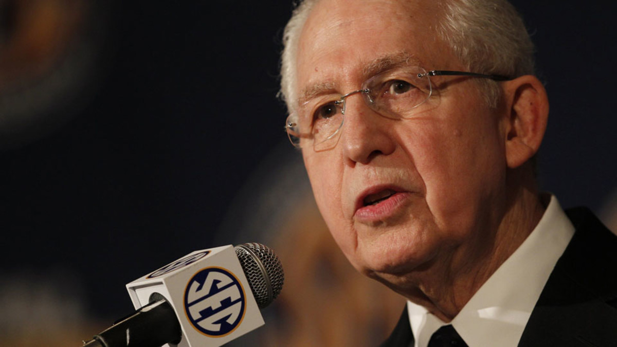 SEC commissioner Mike Slive to retire in 2015 - Sports Illustrated
