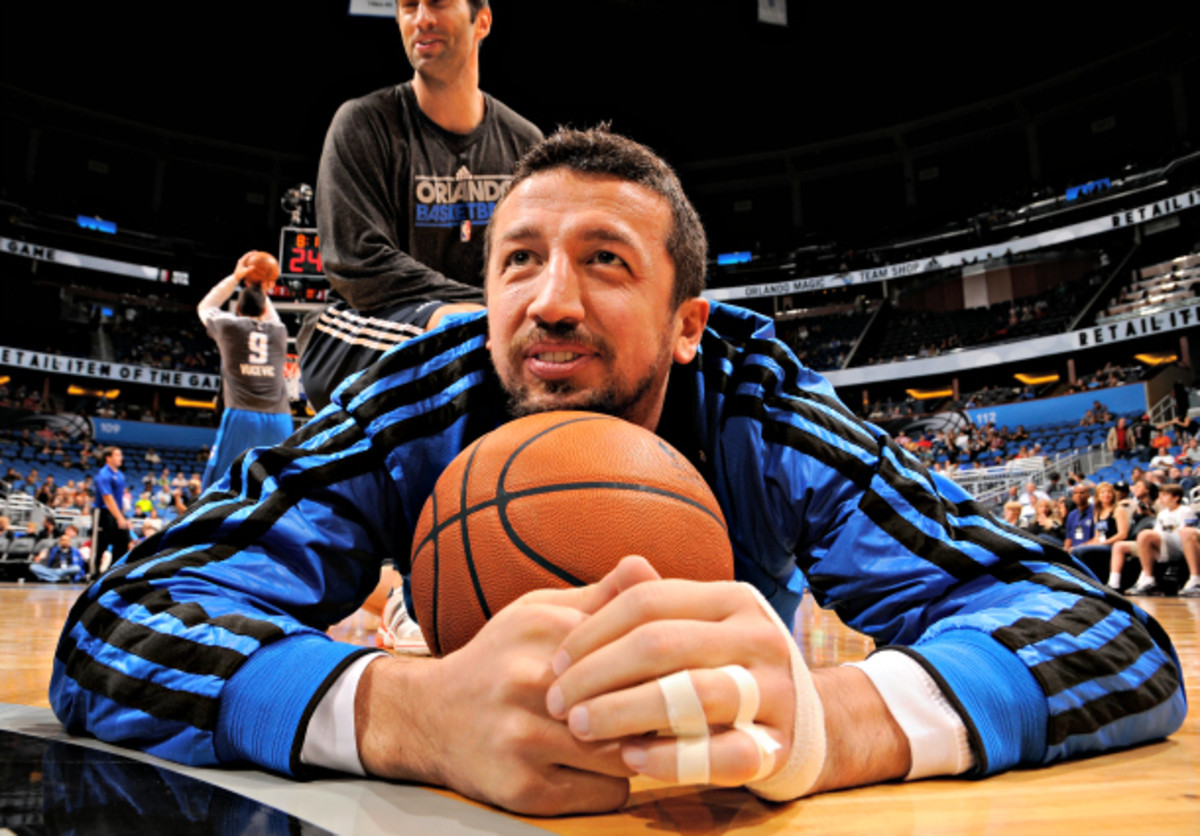 Clippers officially sign Hedo Turkoglu in strange move to bolster ...