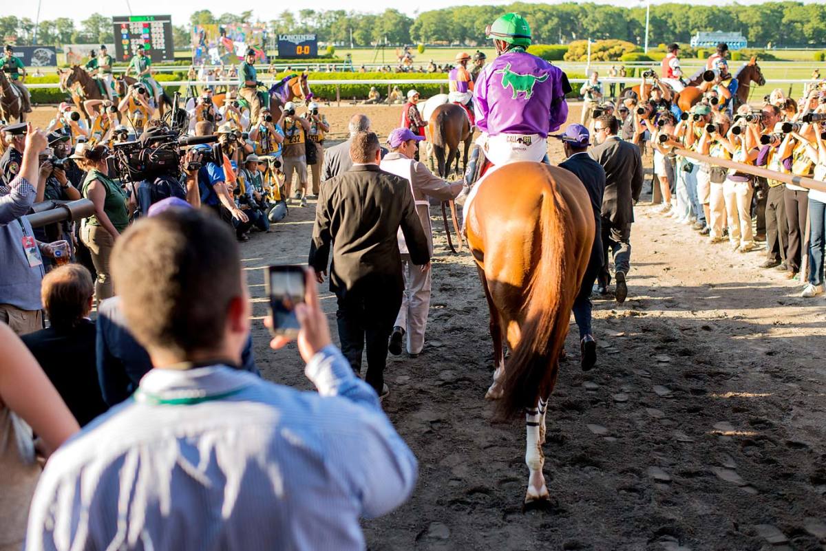 SI's Best Photos of the 2014 Triple Crown Races - Sports Illustrated