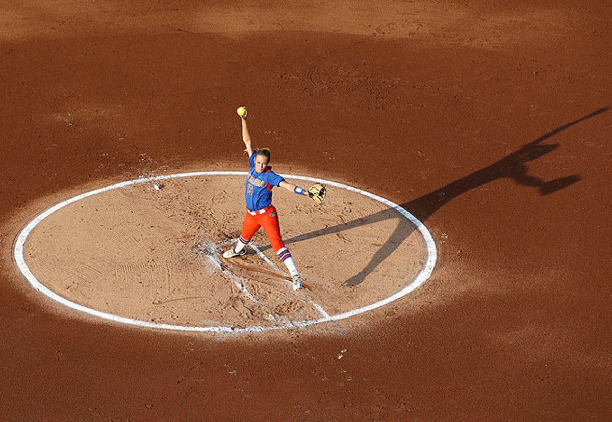 Florida's Hannah Rogers tosses a complete-game gem against Alabama ...