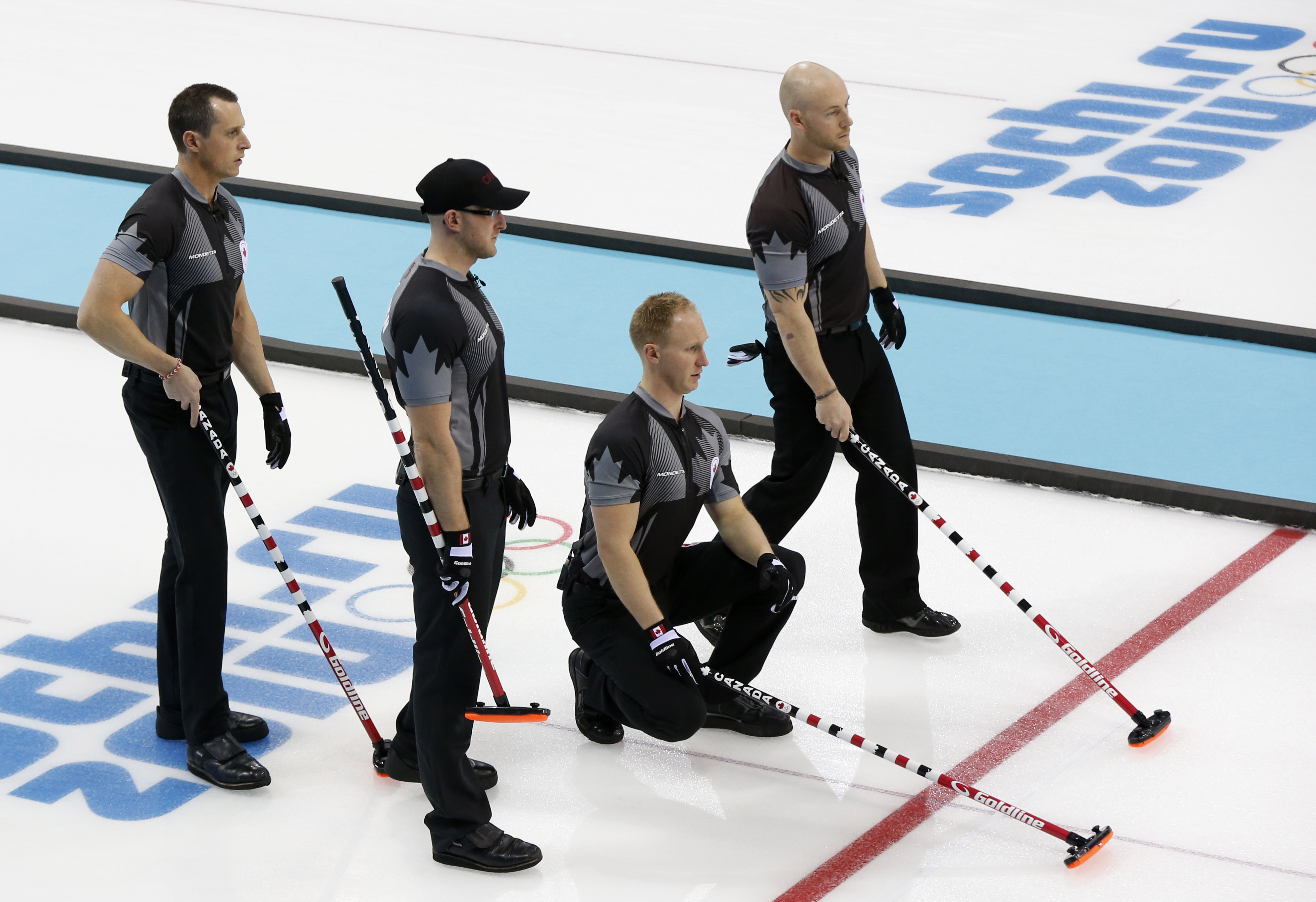 China, Sweden tied for lead in men's curling - Sports Illustrated