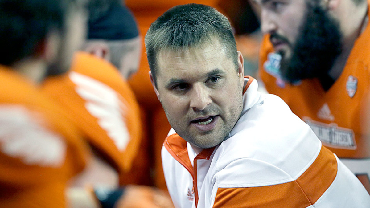 Bowling Green Falcons co-offensive coordinators Sterlin Gilbert, Matt ...