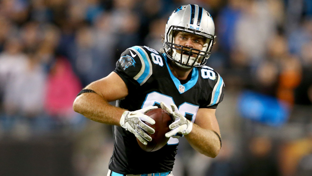 Carolina Panthers tight end Greg Olsen returns to practice after taking ...