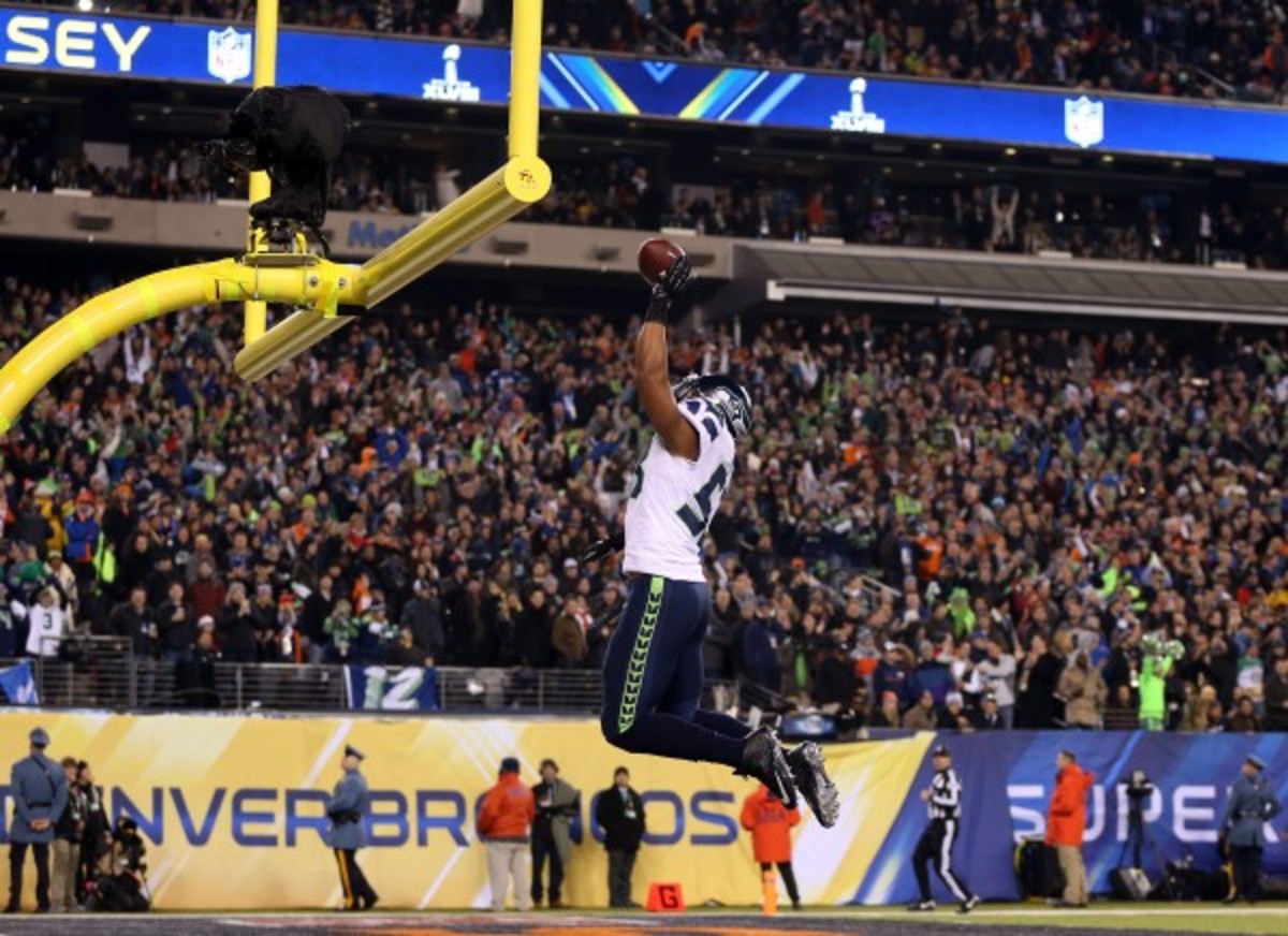 Dunking ball over goal post a penalty next season, says NFL Head of ...