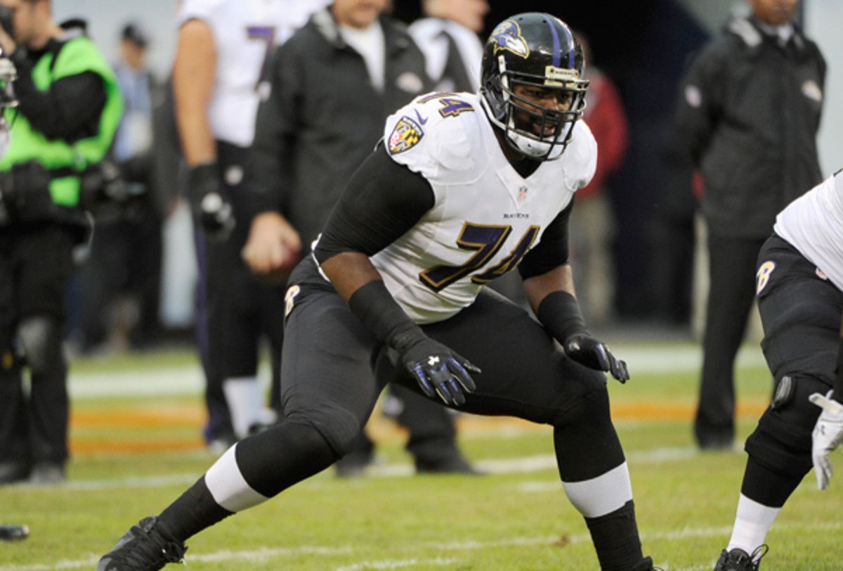 Titans sign Michael Oher to four-year, $20 million deal - Sports ...