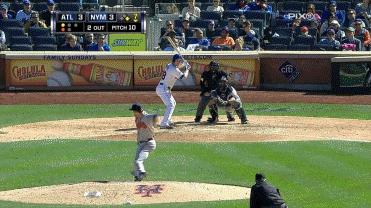 Mets Fan Narrowly Escapes Being Impaled by Splintered Bat - Sports ...