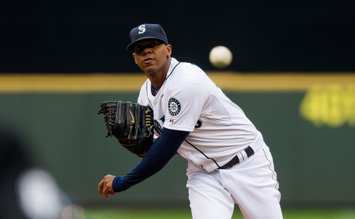 Mariners rookie Roenis Elias could reportedly be done for year - Sports ...