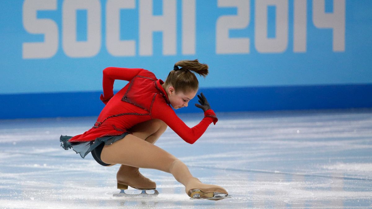 Russian star Julia Lipnitskaia back at games - Sports Illustrated