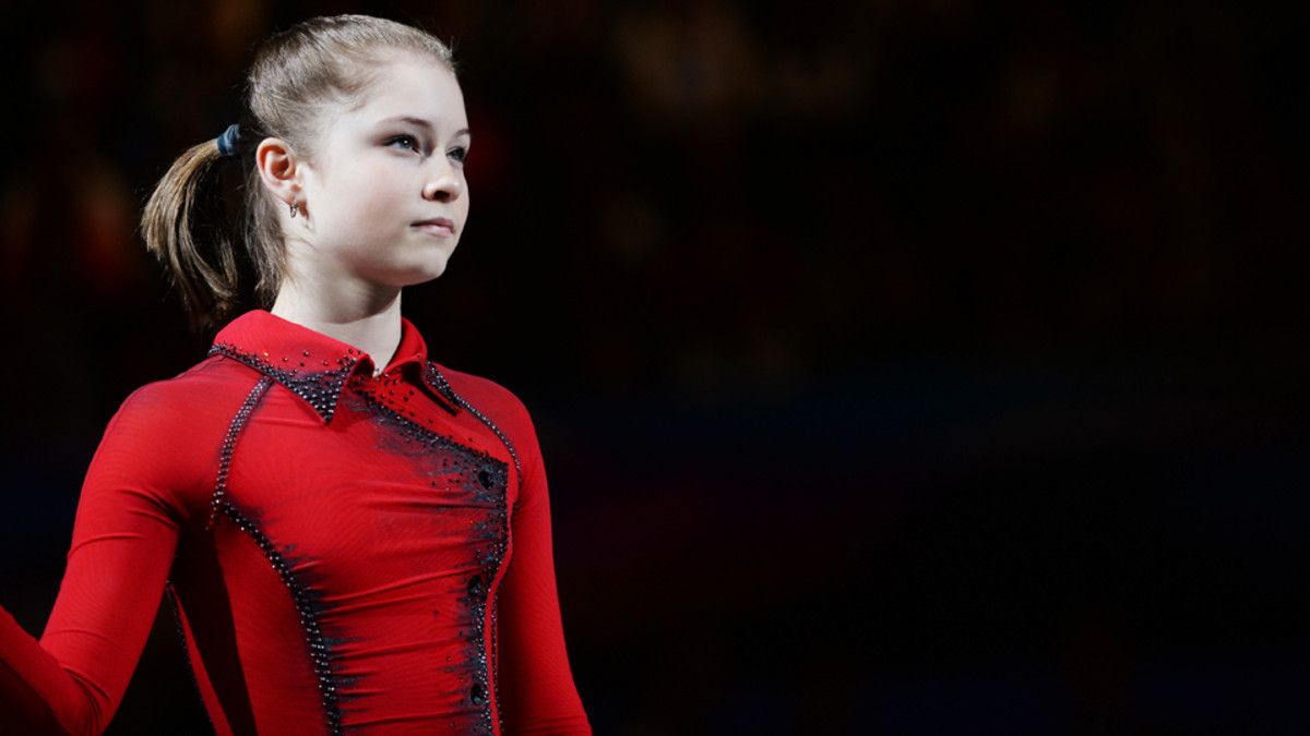 Russian figure skater Julia Lipnitskaia struggling after winning Sochi ...