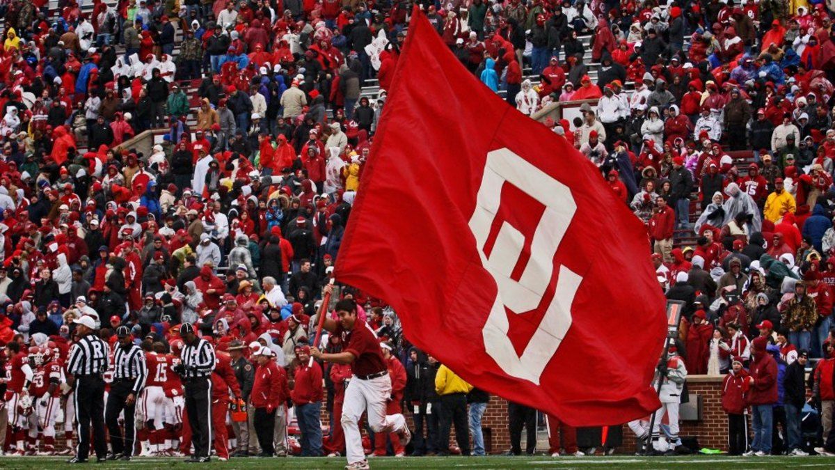 Oklahoma Sooners football got their playbooks and the kicker has only ...