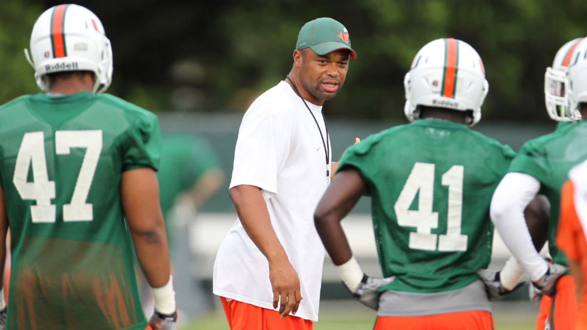 Miami Hurricanes assistant coach Micheal Barrow steps down - Sports ...