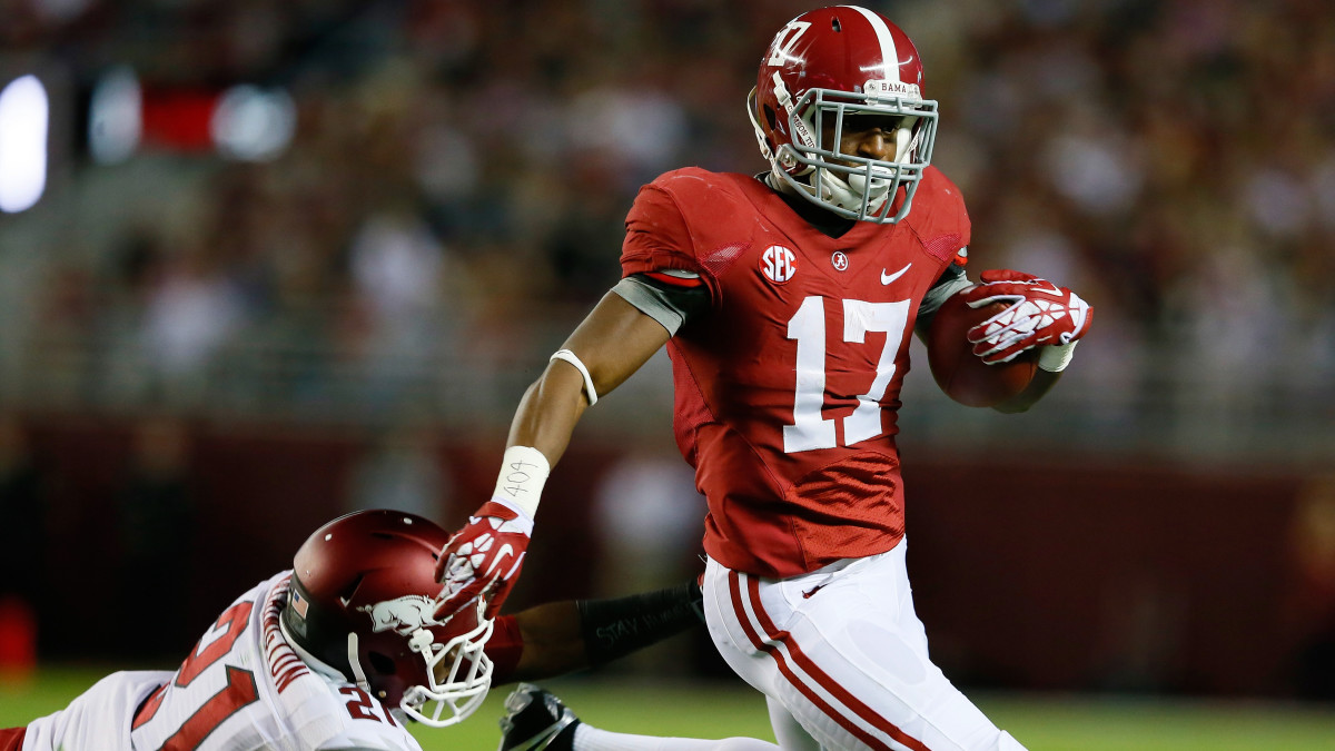 Alabama RB Kenyan Drake suffers apparent lower-body injury against Ole ...