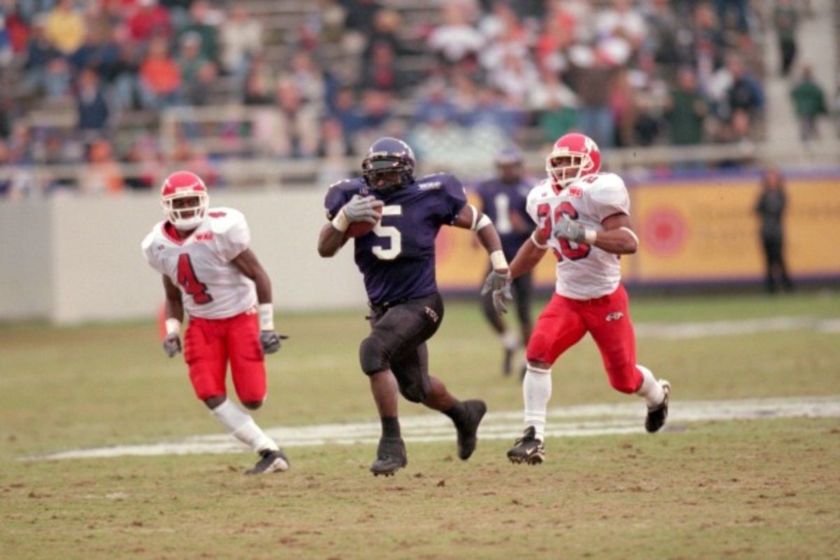 LaDainian Tomlinson headlines College Football Hall of Fame inductees ...