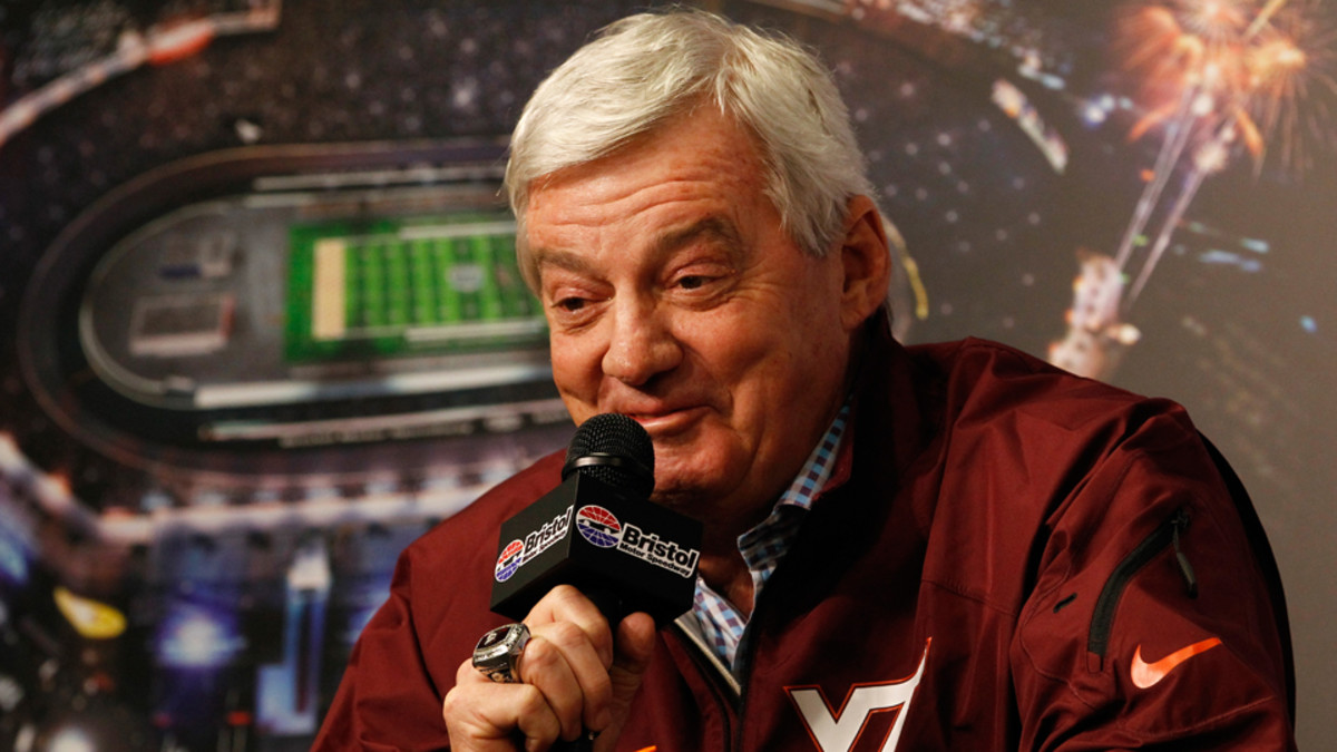 Virginia Tech extends Frank Beamer's contract two years - Sports ...