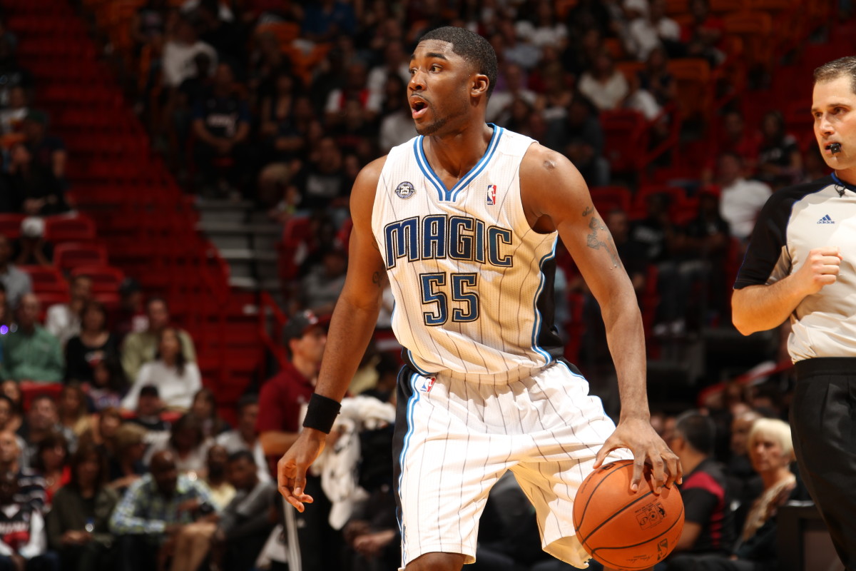 Cleveland Cavaliers giving 'strong consideration' to signing E'Twaun ...