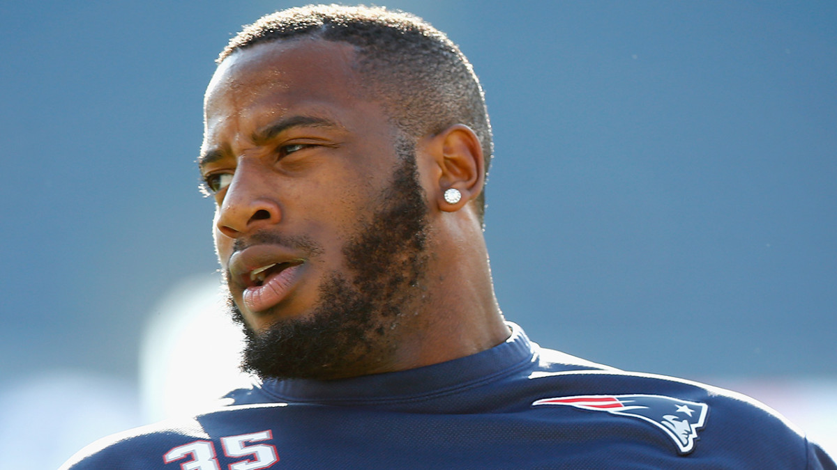 Jonas Gray rides bench for Patriots after record week - Sports Illustrated