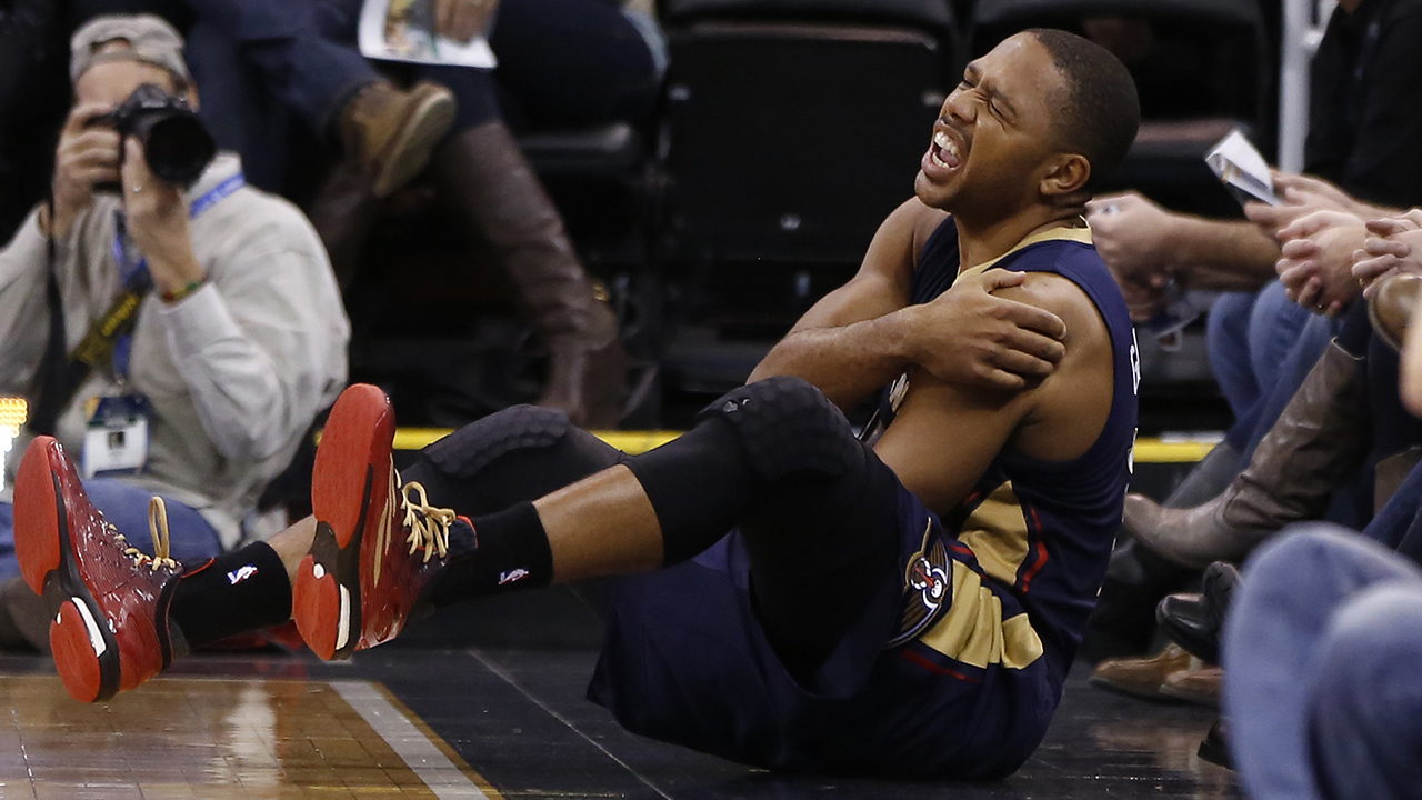 Pelicans guard Eric Gordon out indefinitely with shoulder injury ...