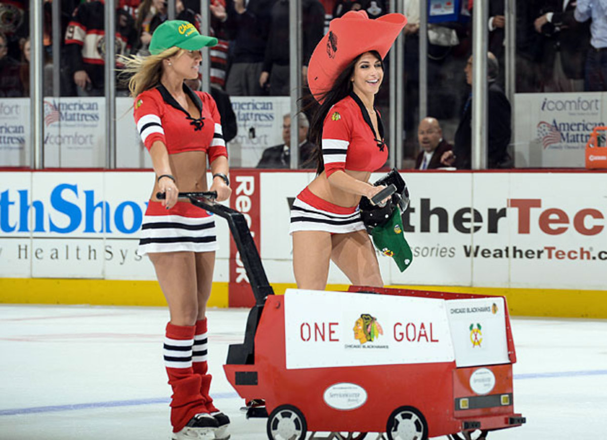 Chicago Blackhawks Ice Crew Girls - Sports Illustrated