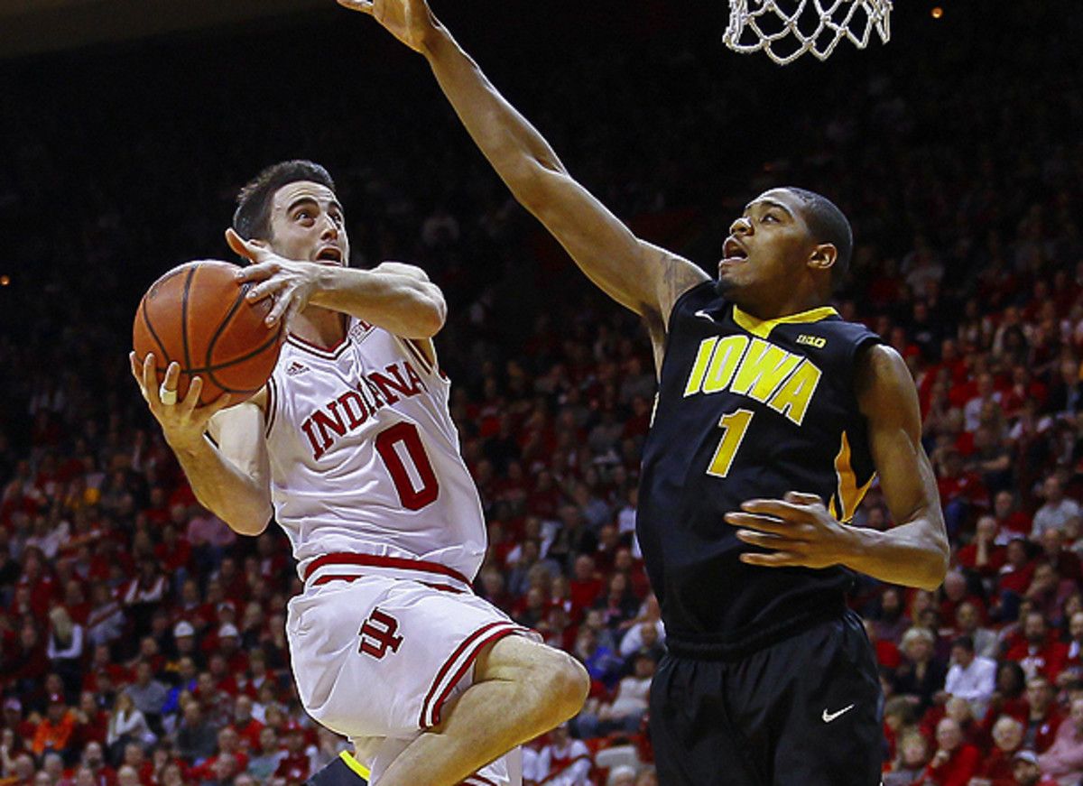 Iowa's undone again by defense in loss to Indiana; Marquette making a ...