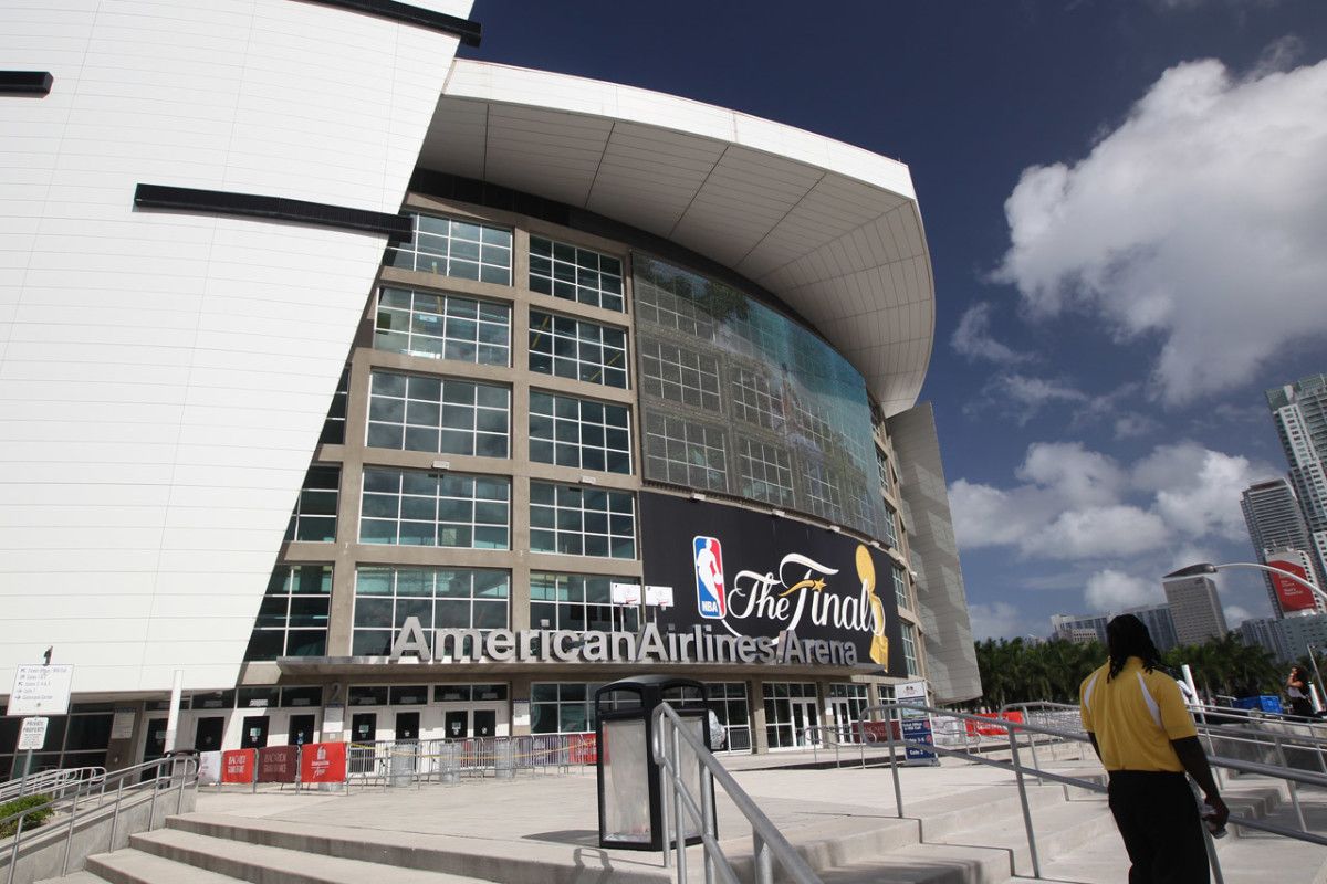 Arena Wars, NBA Finals Edition: AmericanAirlines Arena vs. AT&T Center ...