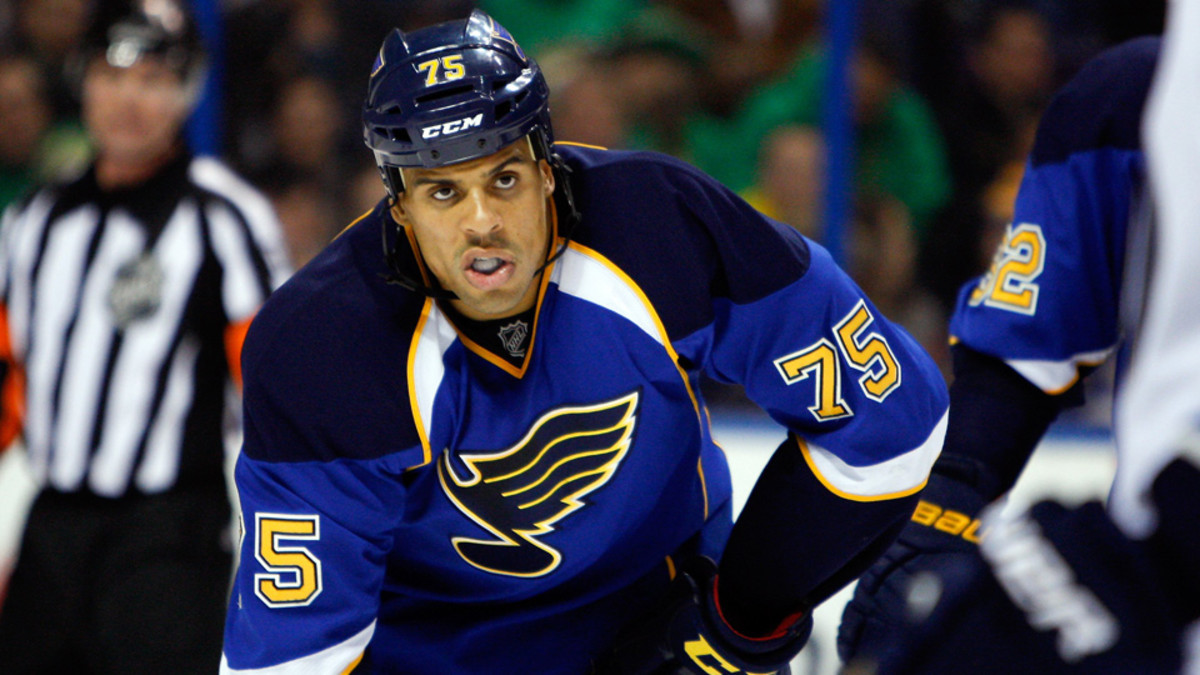 Blues' Ryan Reaves tweets his unhappiness with NHL 15 likeness - Sports ...
