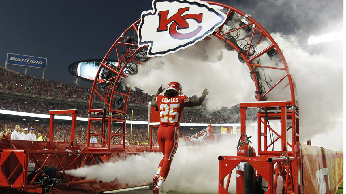 Jamaal Charles breaks Kansas City Chiefs' all-time rushing record ...