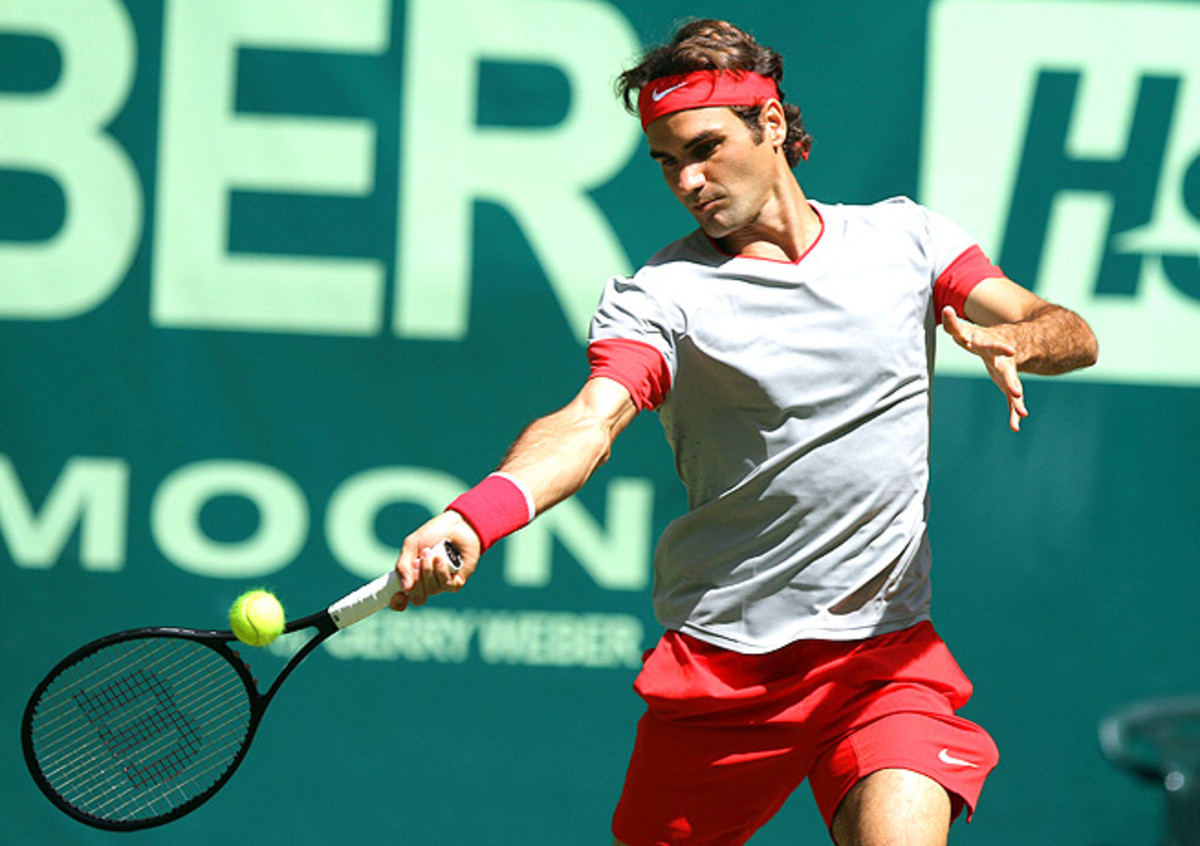 Roger Federer reaches semifinals after Lu Yen-hsun withdraws in Halle ...