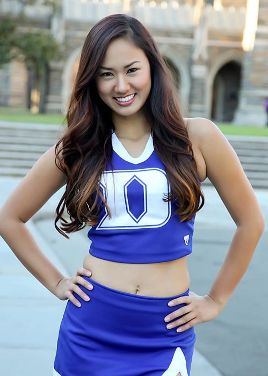 Cheerleader of the Week - Sports Illustrated