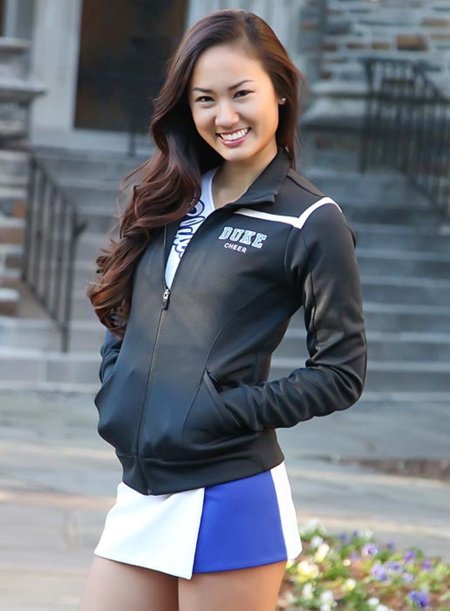 Cheerleader of the Week - Sports Illustrated