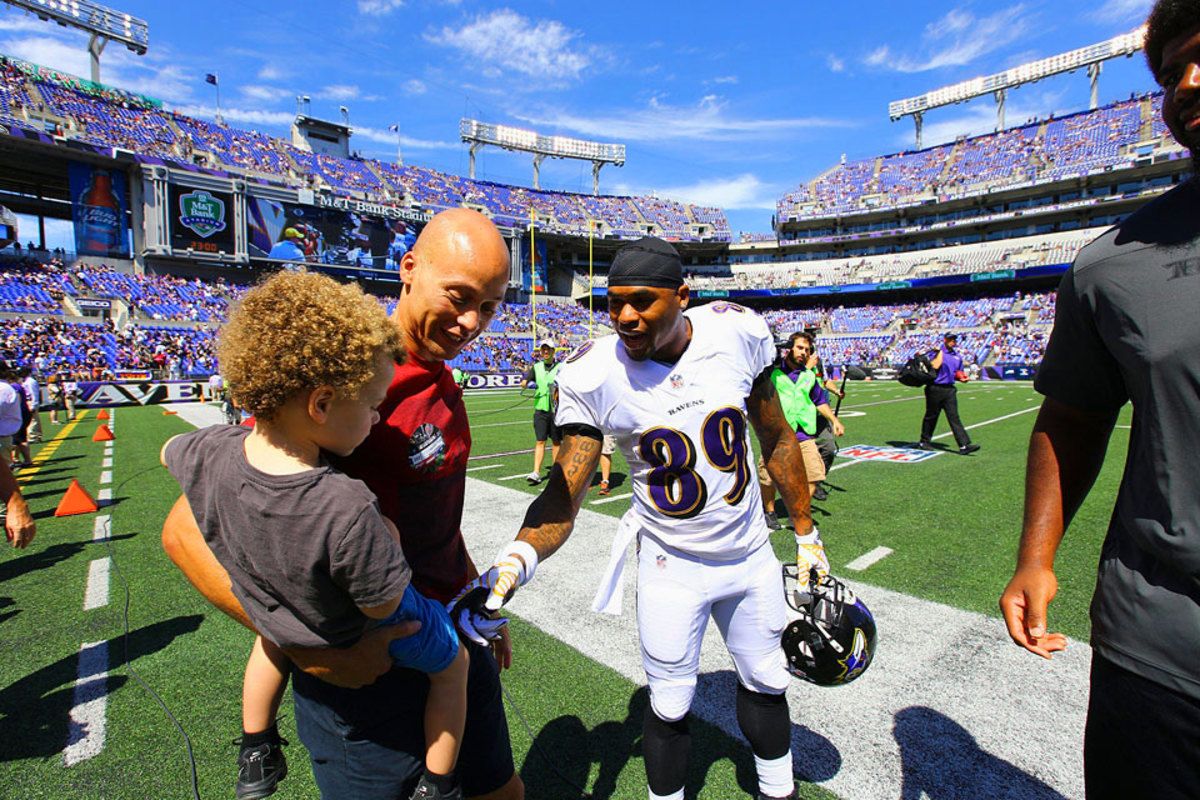 Former NFL cornerback Chris Carr embarks on second career as a lawyer ...