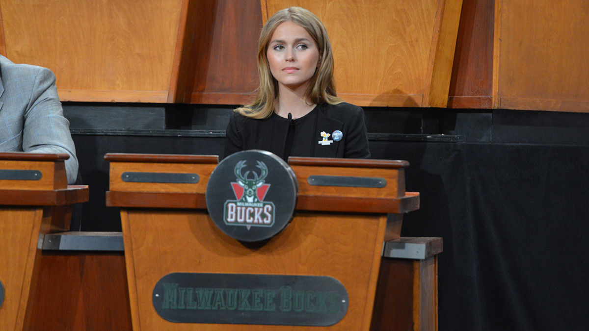 Daughter of Bucks owner calls out writer - Sports Illustrated