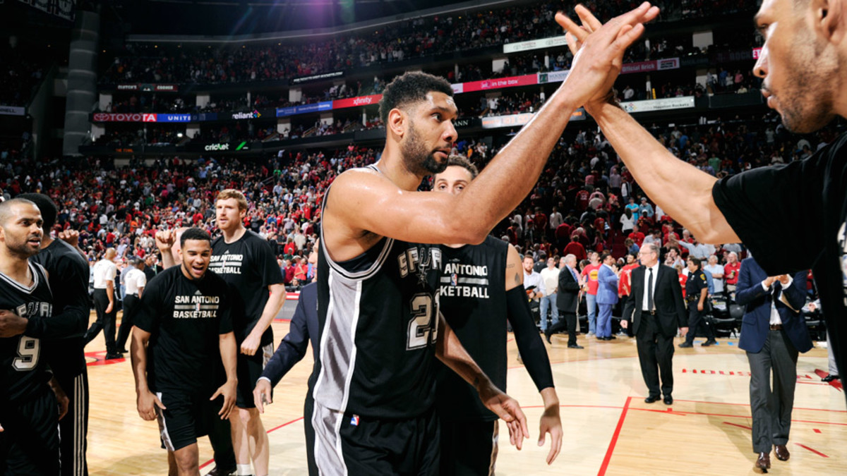 Tim Duncan with 29 points, key block as Spurs send Rockets to sixth ...