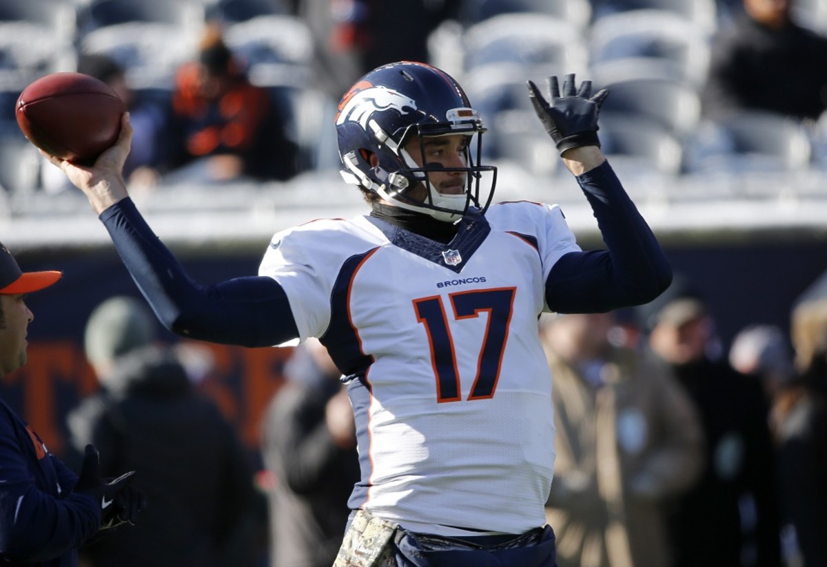 Denver Broncos: Brock Osweiler throws touchdown to Demaryius Thomas ...