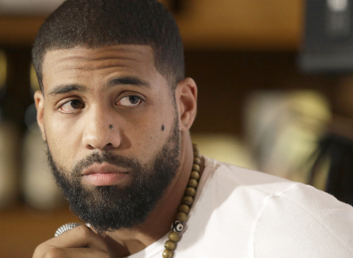 Arian Foster's fashion takes a drastic turn - Sports Illustrated