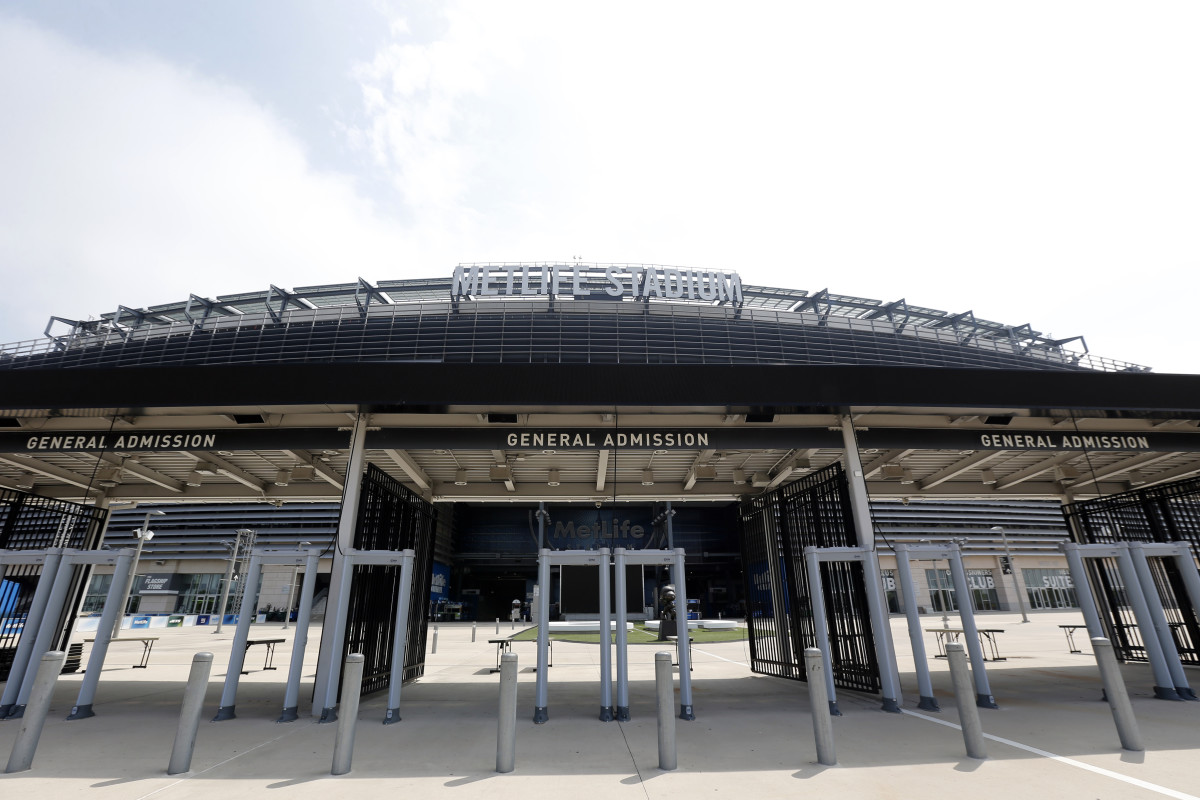MetLife Stadium installs magnetometers for fan use - Sports Illustrated